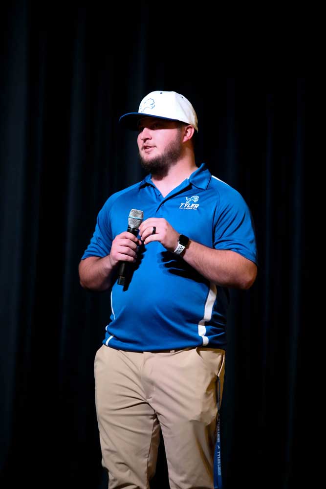 Diamond Lion: Tyler pitcher Ja’Davion Lacy signs to play baseball at ...