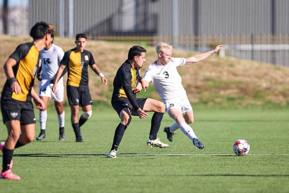 Apaches fall to Indian Hills | Tyler Morning Telegraph