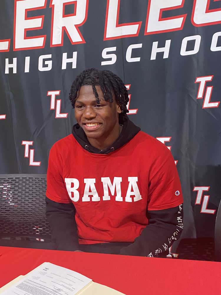 Tyler Legacy holds celebration for Alabama-bound Jordan Renaud ahead of ...