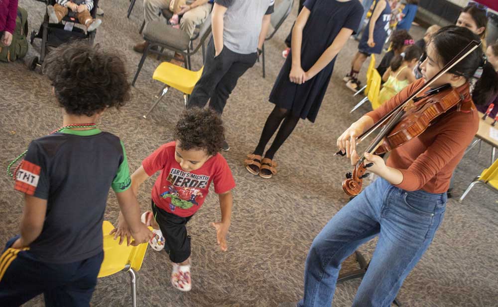 Children get musical education at annual Fiddle Zoo for Kids event ...