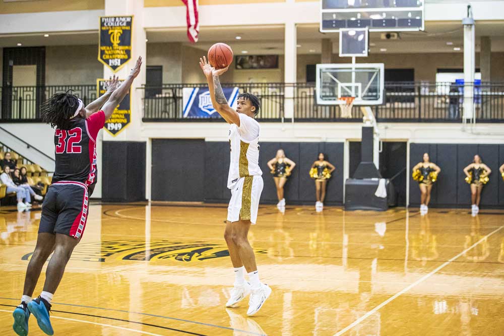 Apaches celebrate Sophomore Night | Tyler Morning Telegraph
