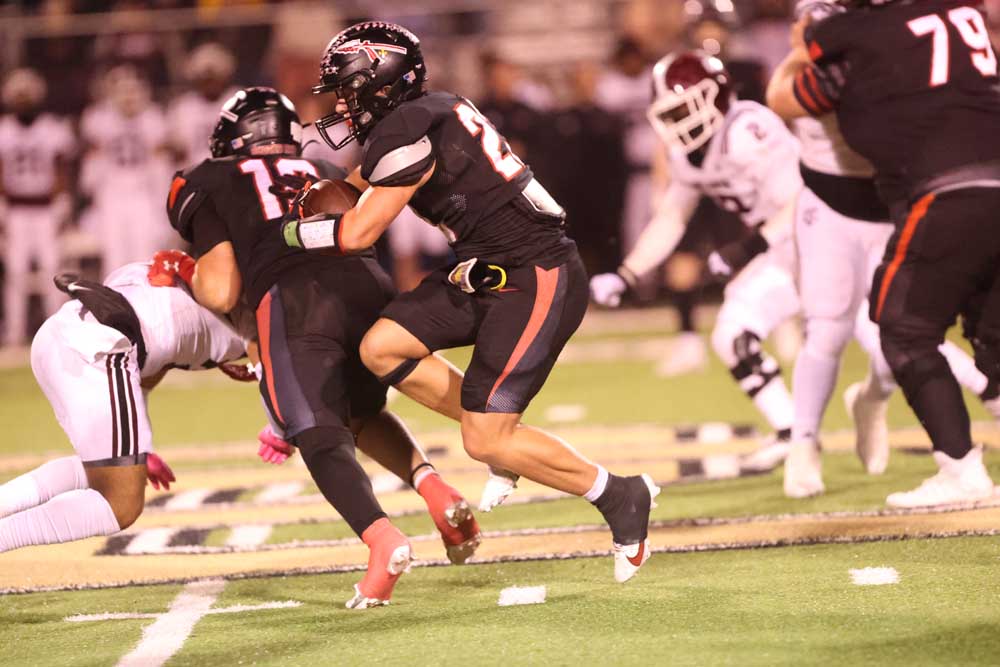 Football Playoffs: Chapel Hill, Troup, Frankston, Winnsboro, Grand ...