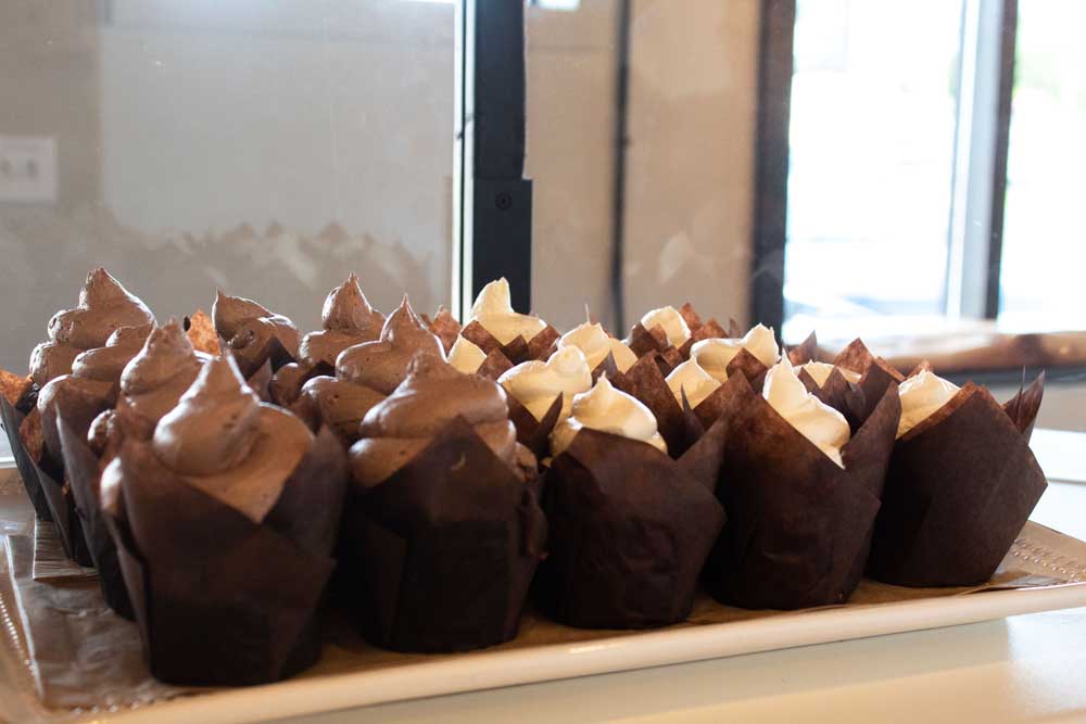 ‘A little bright spot in the day’: Family-owned bakery opens in ...