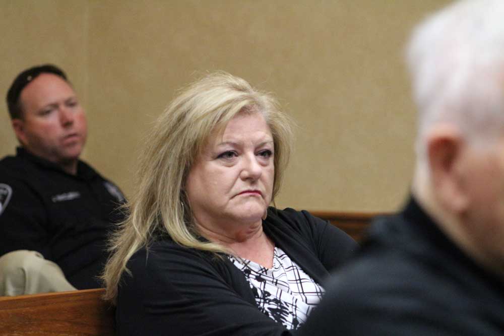 Smith County clerk bonds out of jail following contempt of court charge ...