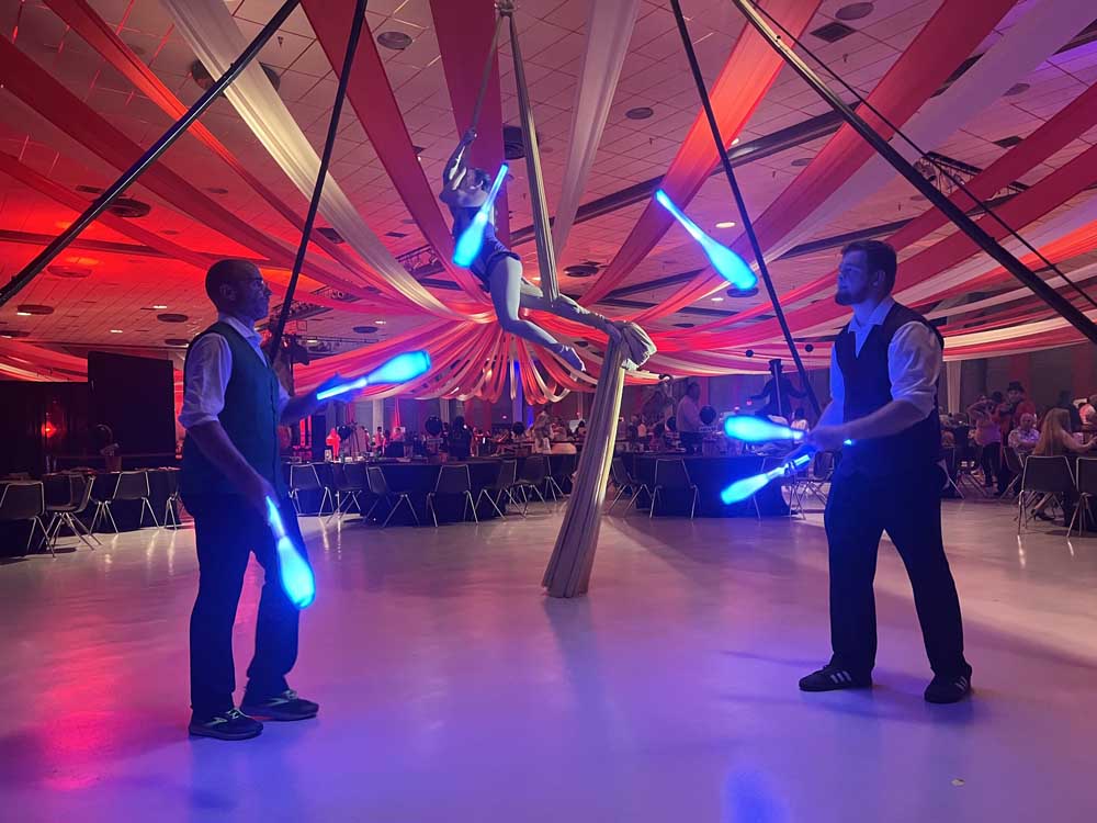 Tyler juggling duo set to perform The Spence and Paul Show this weekend ...