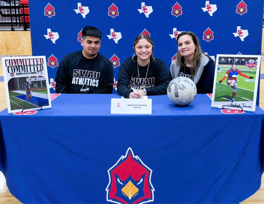 Sabine’s Fierros signs soccer letter | Tyler Morning Telegraph