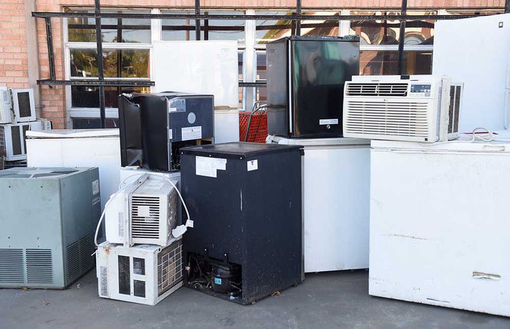 Tyler Recycling Center generates revenue for solid waste department ...