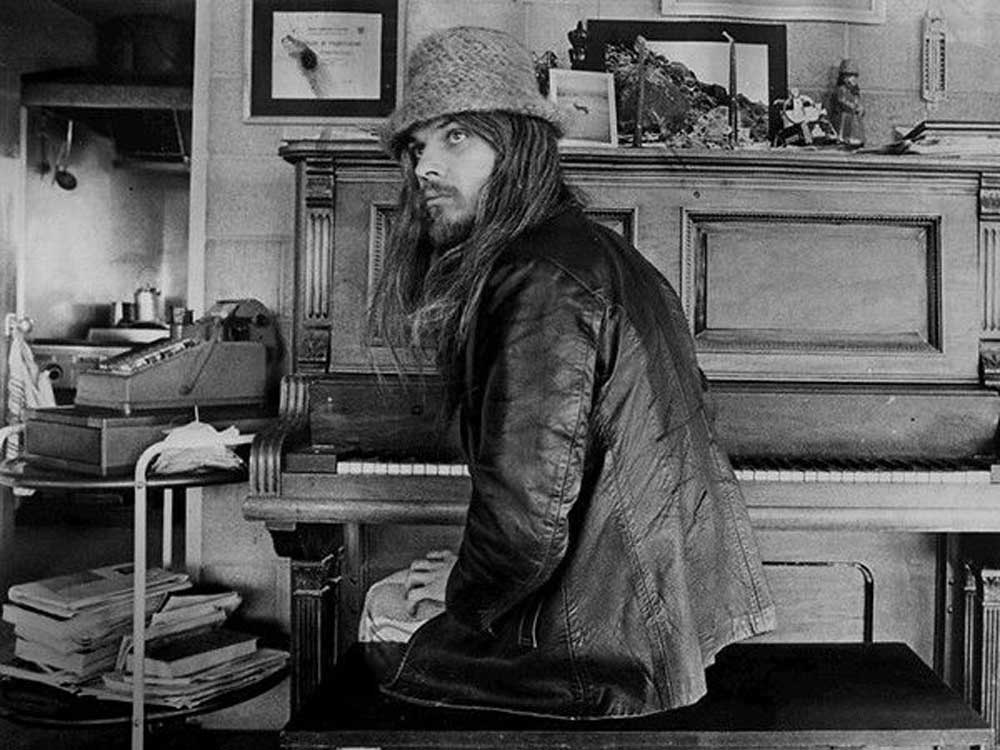 Rock singer, songwriter and producer Leon Russell dies in Nashville at ...