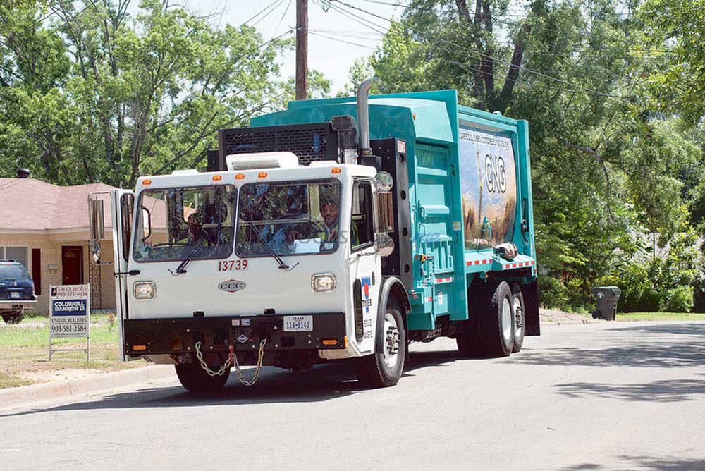 Tyler’s compressed natural gas garbage trucks make their rounds ...