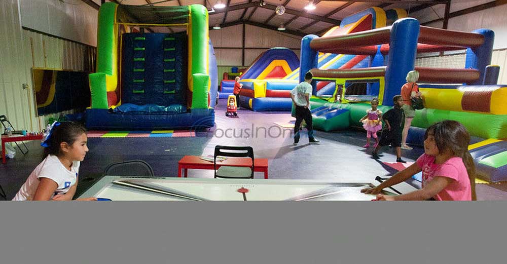 ‘Inflatable kingdom’ lets kids bounce off the walls | Tyler Morning ...