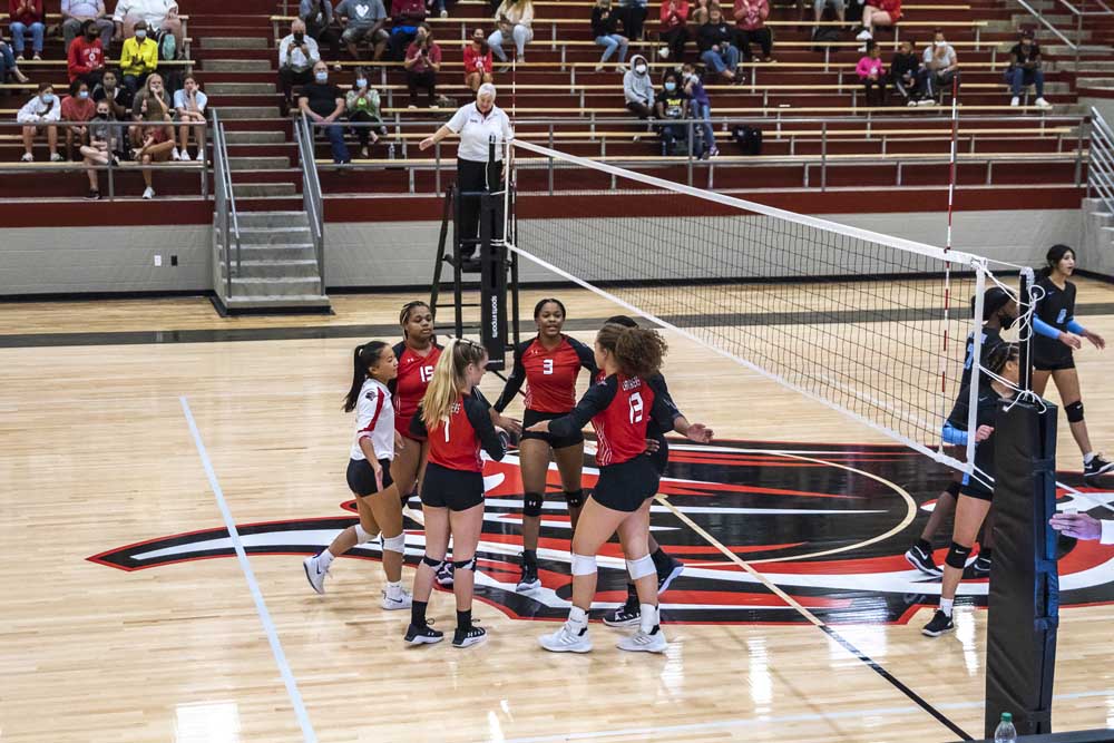 Volleyball: Tyler Legacy closes first round of 10-6A with sweep of ...