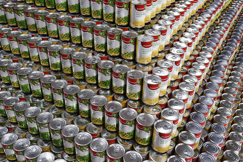 Brookshire’s strives for world record in stacking cans | Tyler Morning ...