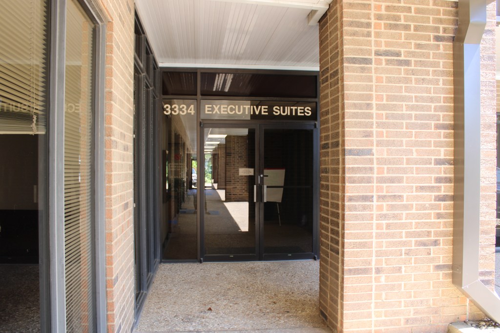 Business Beat: Community saves taco joint; Spirit Halloween, ‘fluid art ...