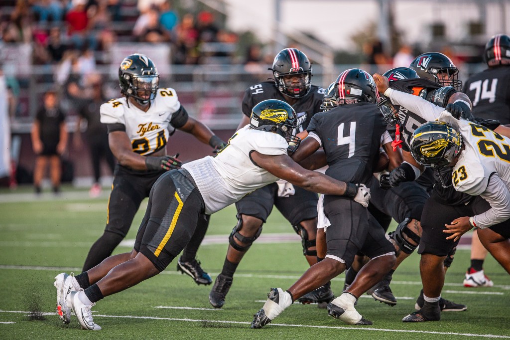 Fast Start: No. 5 Apaches roll to big win over Trinity Valley | Tyler ...