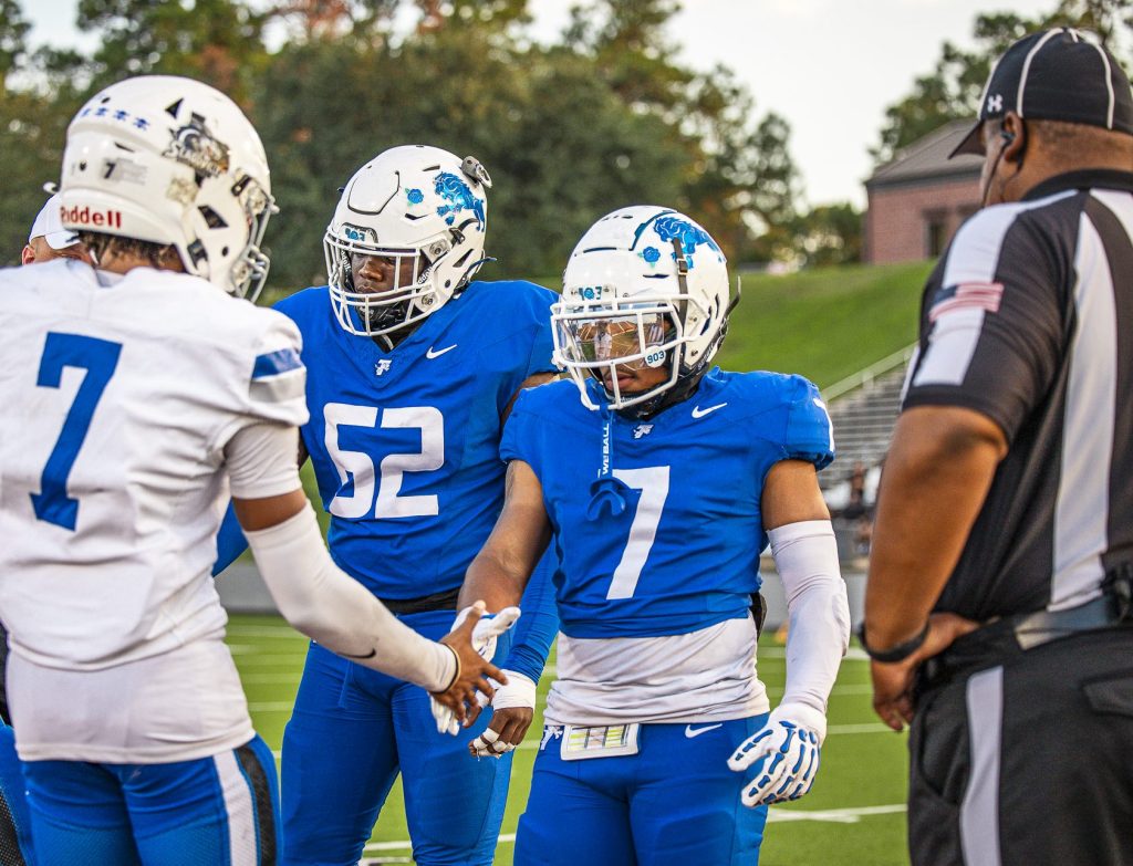 Lions begin district with Scots | Tyler Morning Telegraph