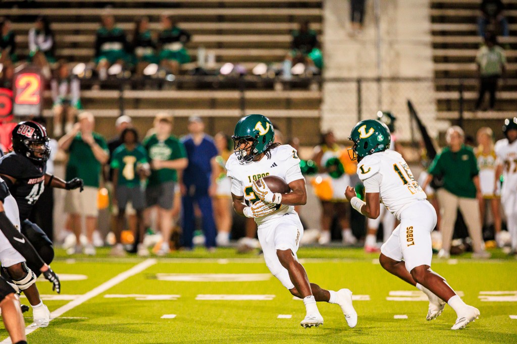 Hamilton’s Shot: Longview QB sinks Legacy through air, on ground in 63 ...