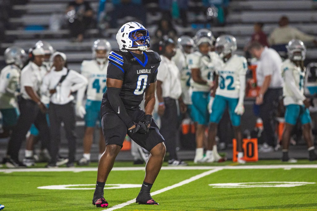 Fort Bend Crawford rallies past Lindale, 35-28 | Tyler Morning Telegraph