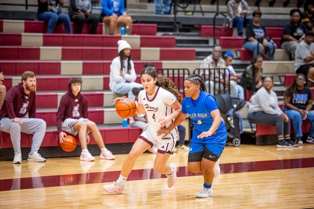 Wildcat Sweep: Whitehouse scores wins against Tyler Lady Lions & Lions ...